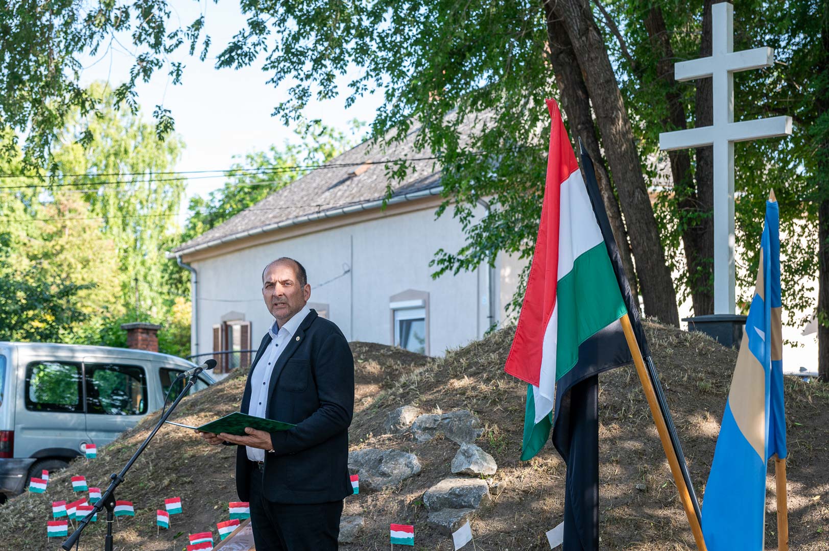 105 évvel Trianon után - Newjság